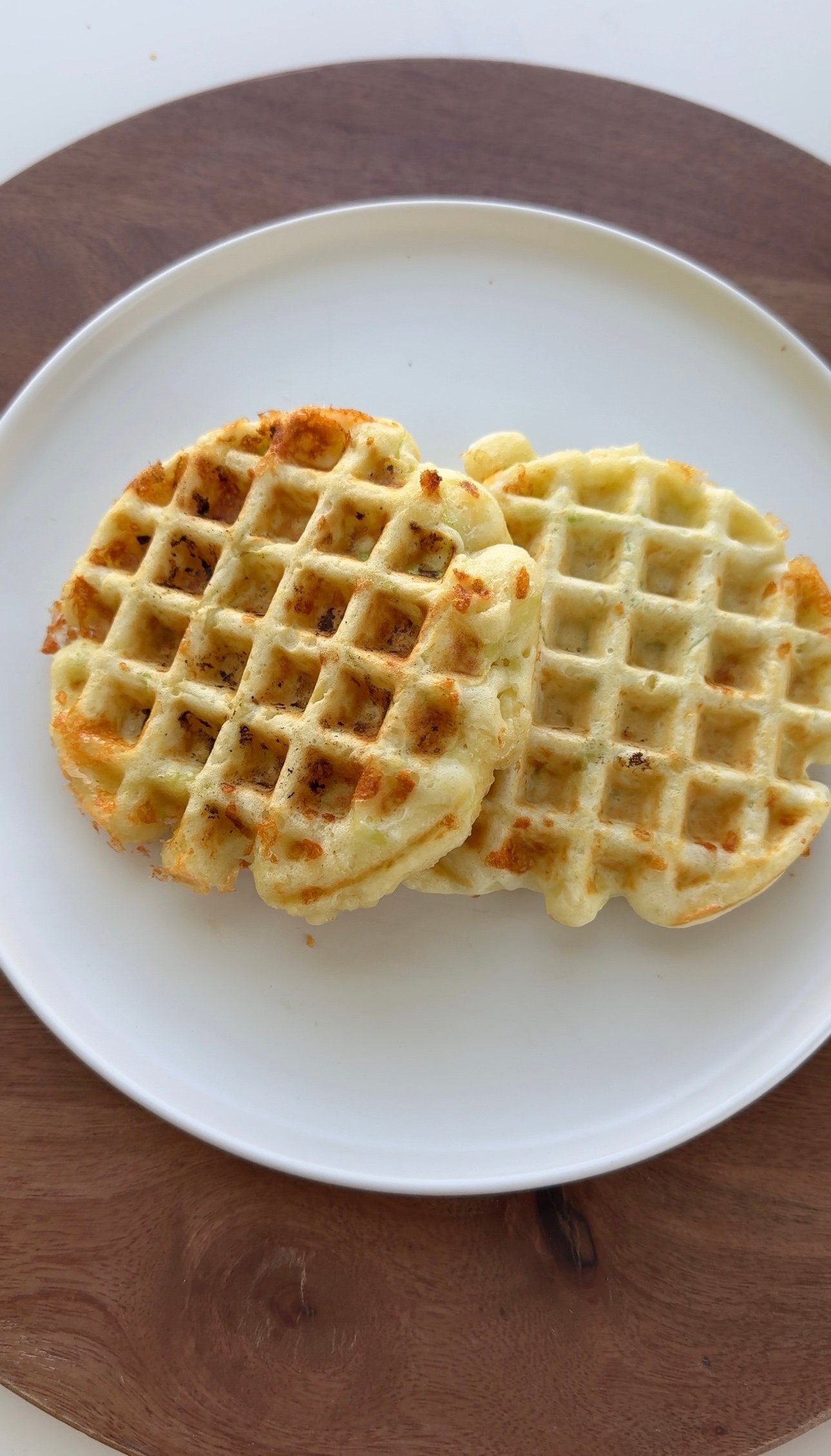 Cheesy Zucchini Waffles for Toddlers (Easy Hidden Veggie Recipe ...